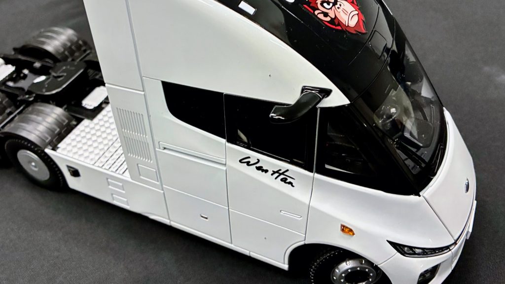 ACT Expo 2025: Windrose's Electric Semis Shine