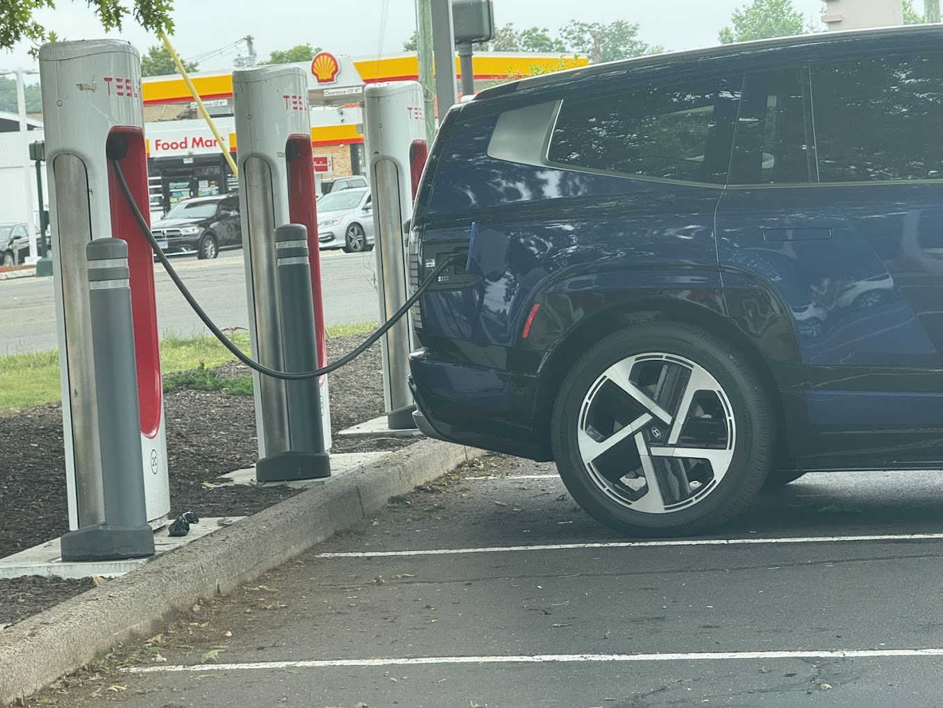 Hyundai Ioniq 9 first drive: Stylish SUV outside, spacious and ...