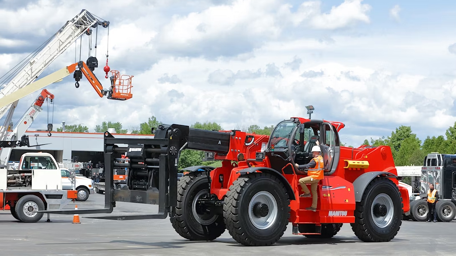 Manitou and Hangcha commit to li-ion battery production JV