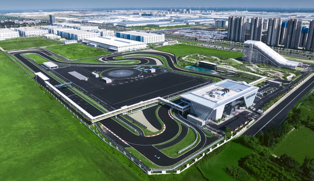 BYD opens China's first all-terrain circuit, a playground for EVs