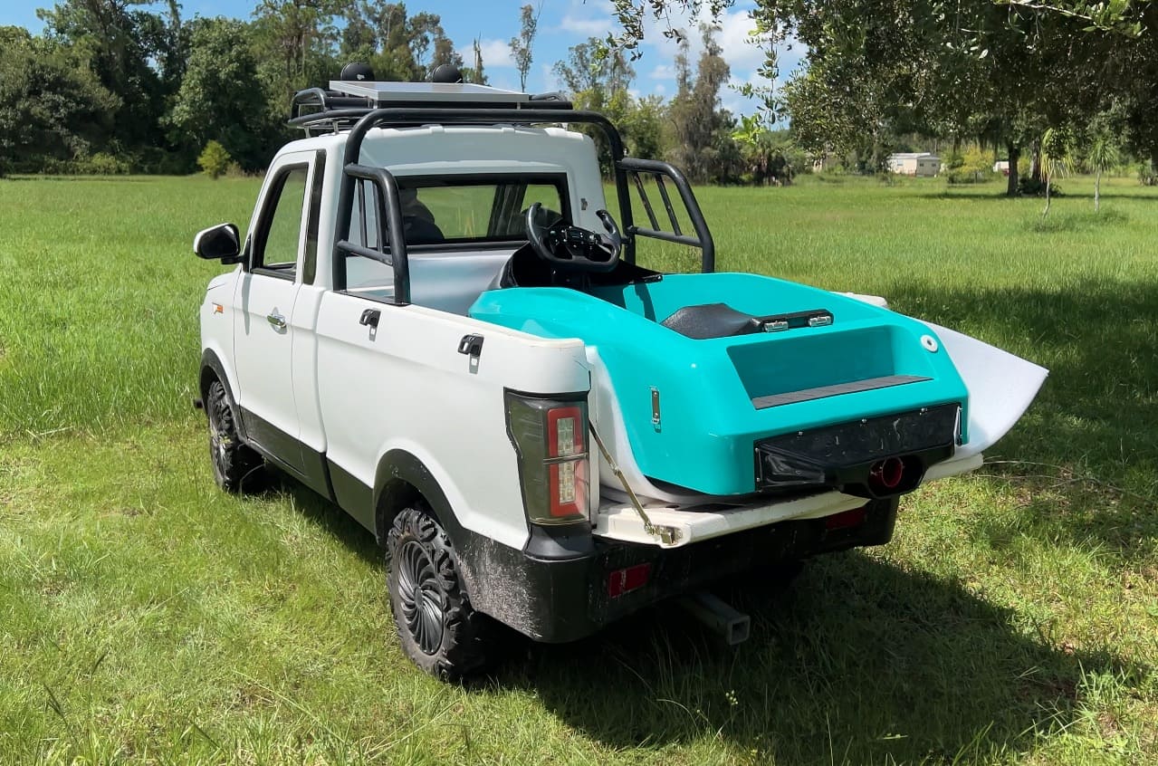 I bought a one-seater jet boat from China. Here's what showed up
