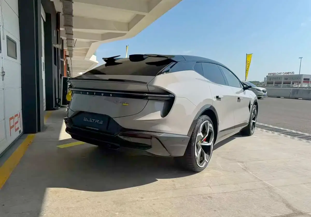 Lotus quietly updates its 900+ hp Eletre and Emeya EVs for 2026