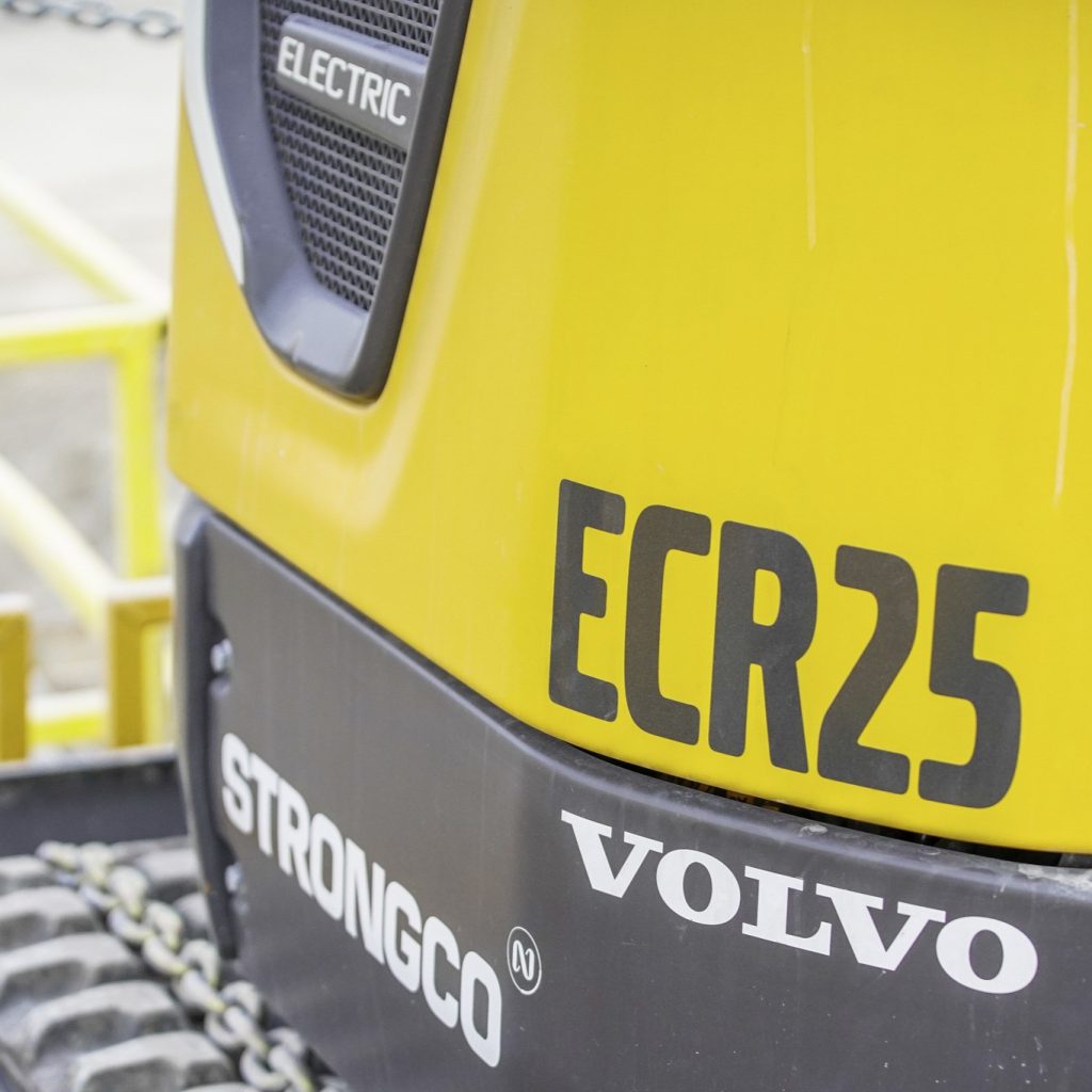 Volvo excavators get to work crushing rocks in Canadian quarry