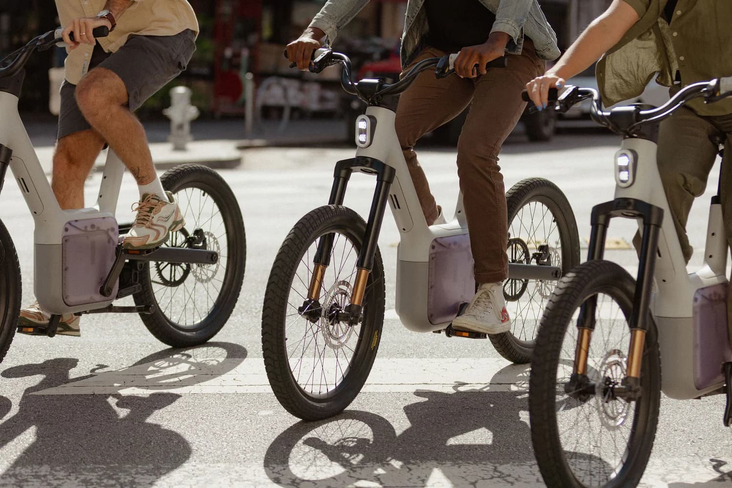 Rivian drops price on cheaper version of its expensive, fancy e-bike
