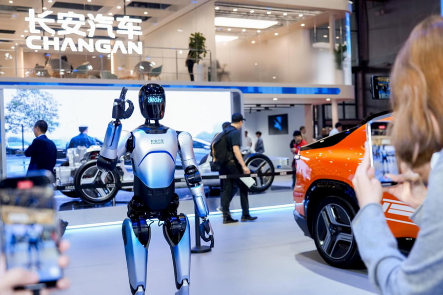 Solid-state EV batteries debut in China, nearing 1,000 miles range
