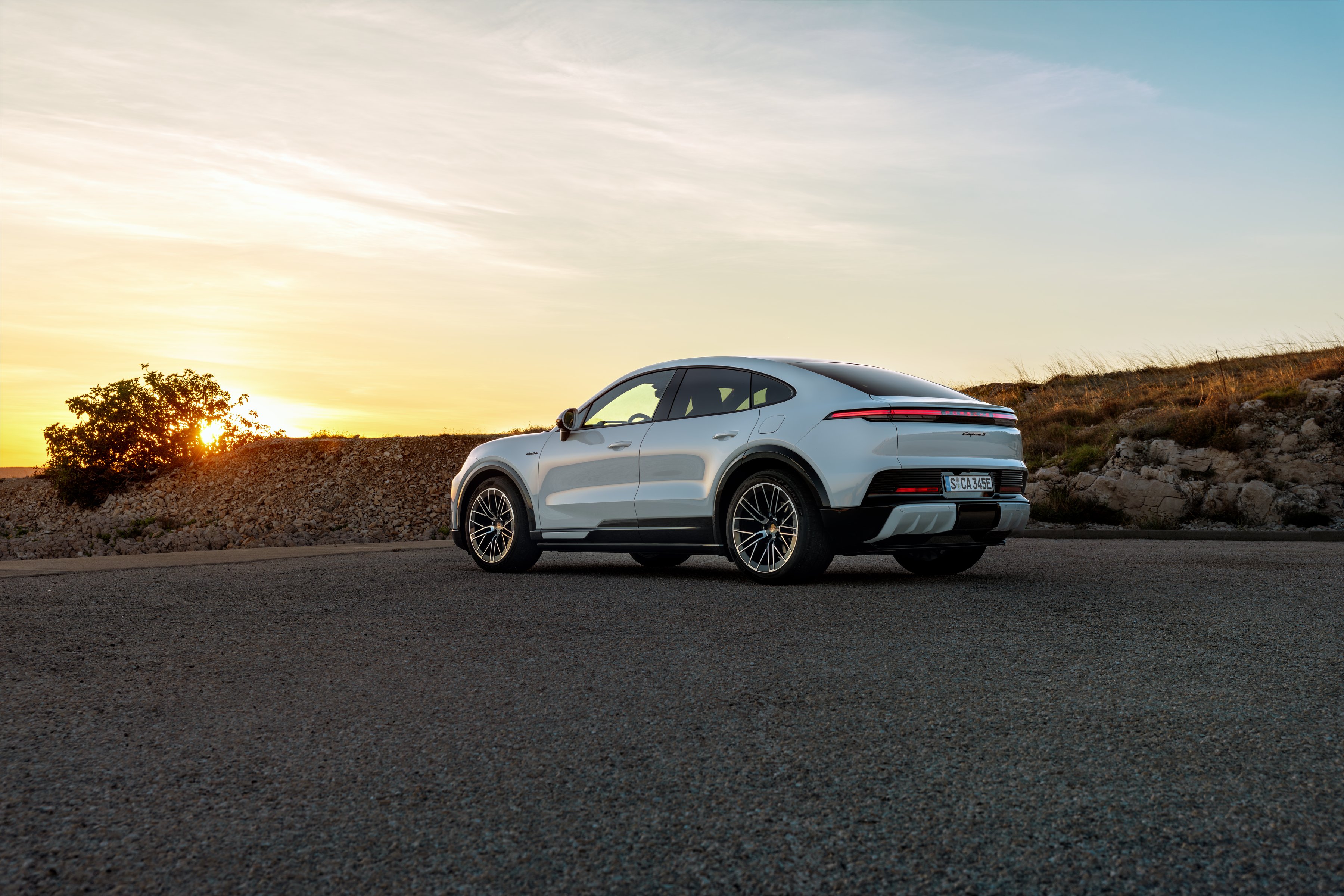 Porsche Cayenne Coupe Electric is an off-road capable, 2.4s 0-60mph ...