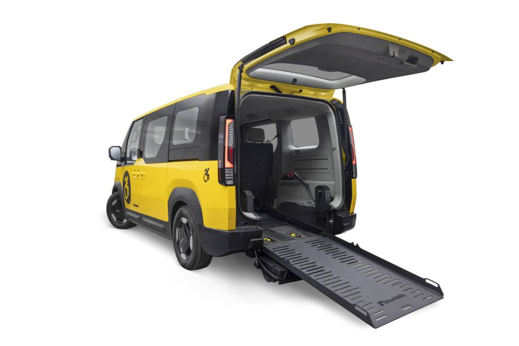 Kia unveils 'first-of-its-kind' PV5 WAV New York EV taxi