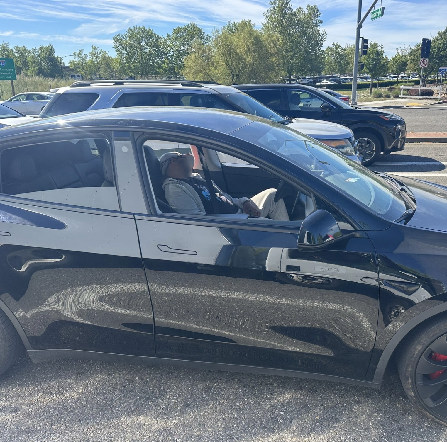 Tesla driver passes out drunk on Autopilot — arrested for DUI | Electrek