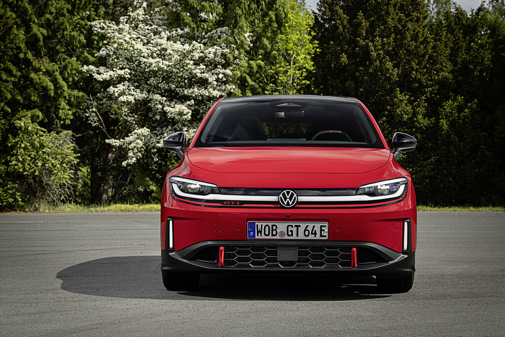 Volkswagen reveals first electric GTI hot hatch for $45K [Images]